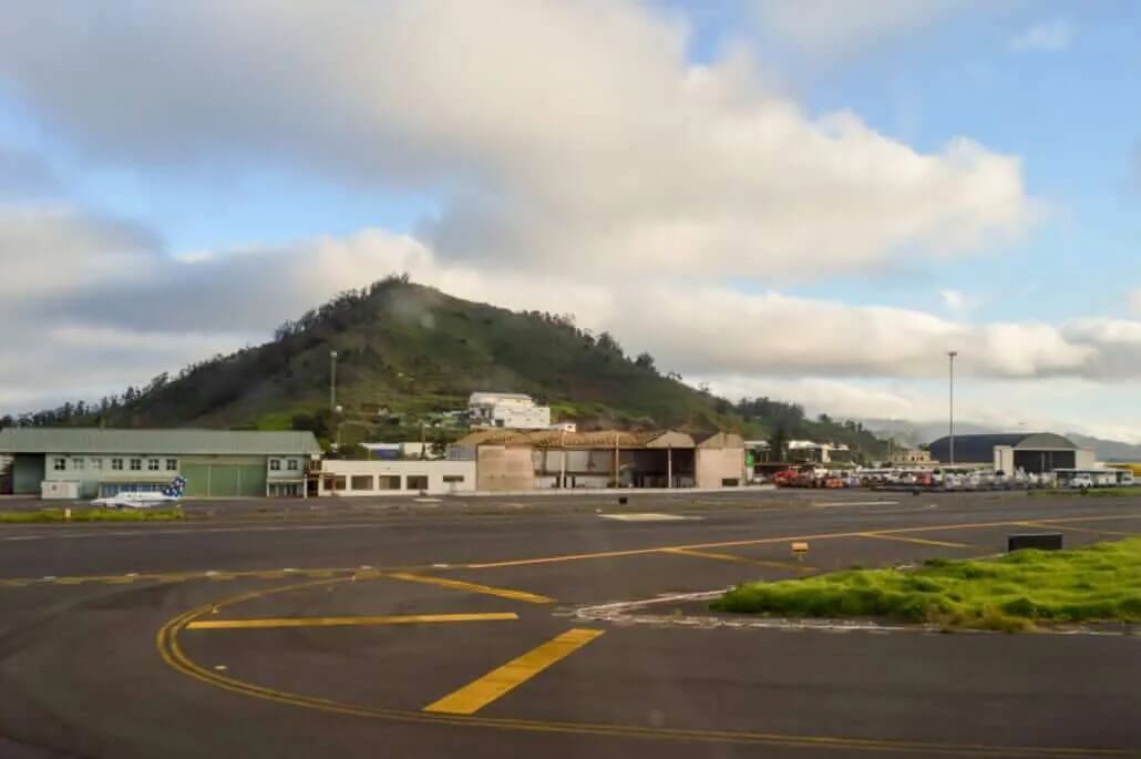 The 2 maps of Tenerife airports in detail